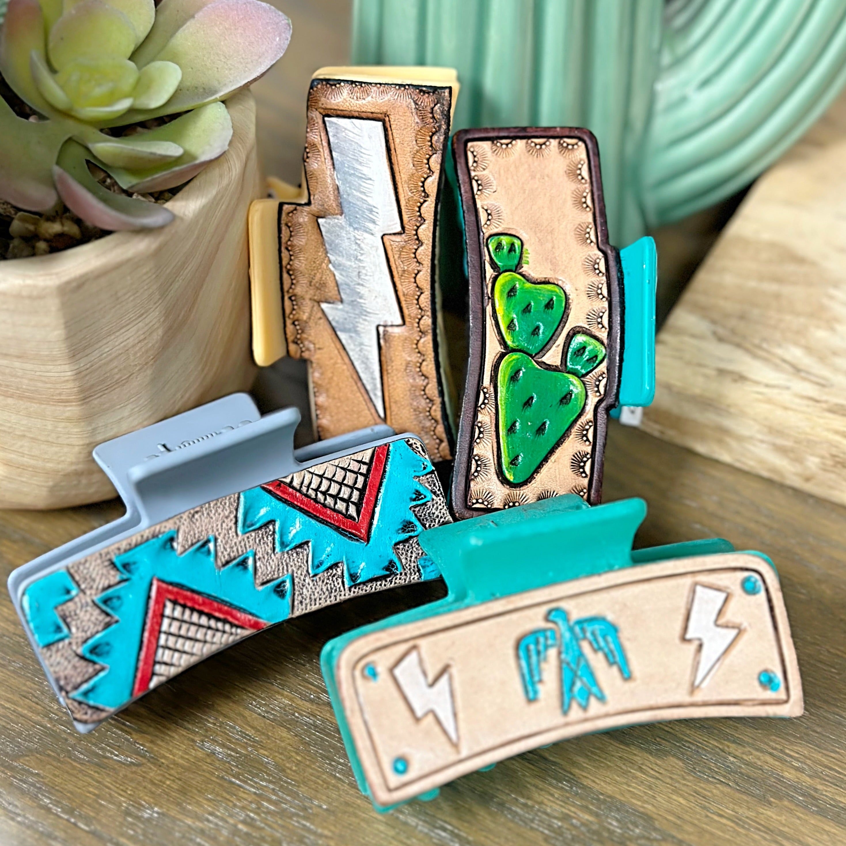 3.25" Tooled Leather Western Claw Clips – Branded Country Wear